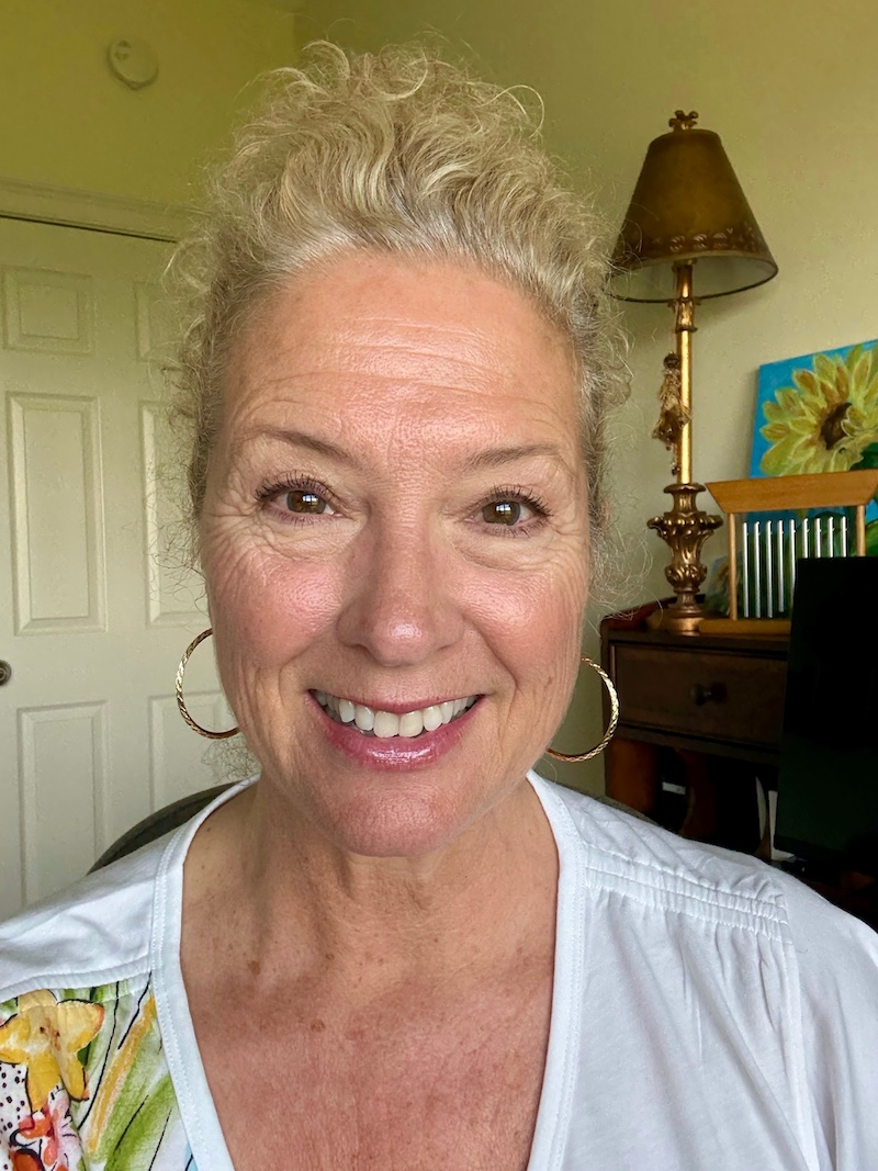 Former Miss USA, Terri Britt, is an inspirational speaker, energetic ...